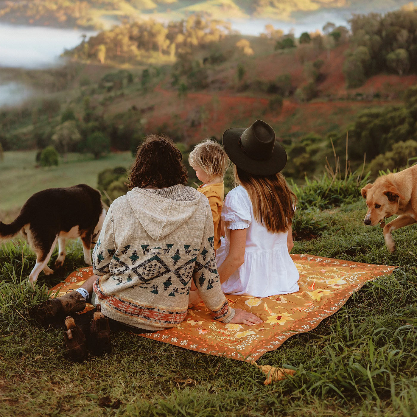 Wild Roads Wanderers – Wandering Folk